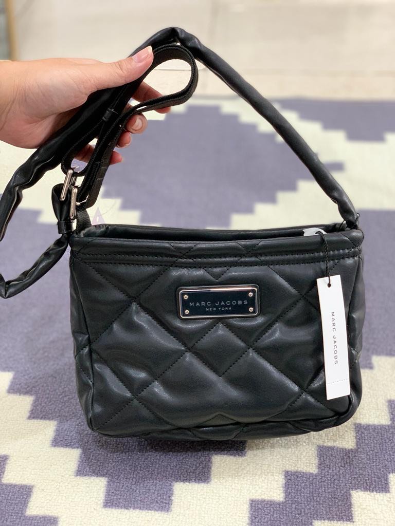 Marc jacobs Mj Quilted Mini Crossbody, Barang Mewah, Tas & Dompet di ...