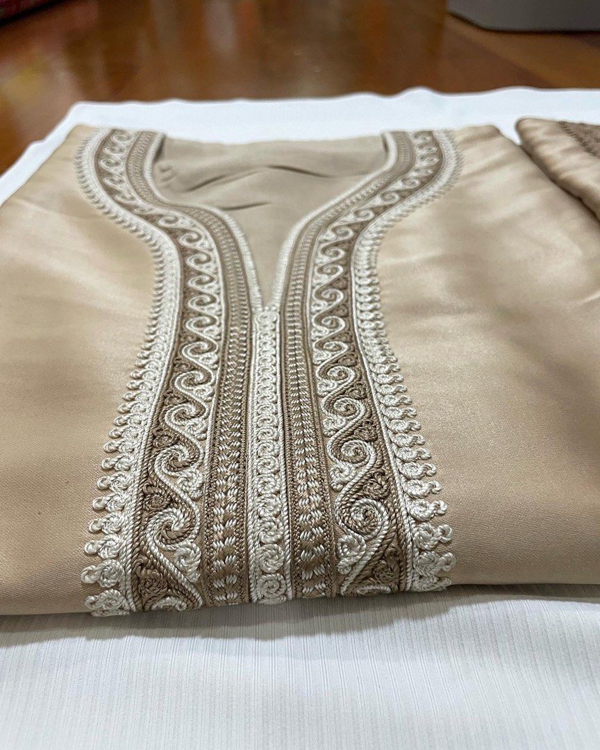 moroccan juba for men, Men's Fashion, Muslim Wear, Jubahs on Carousell