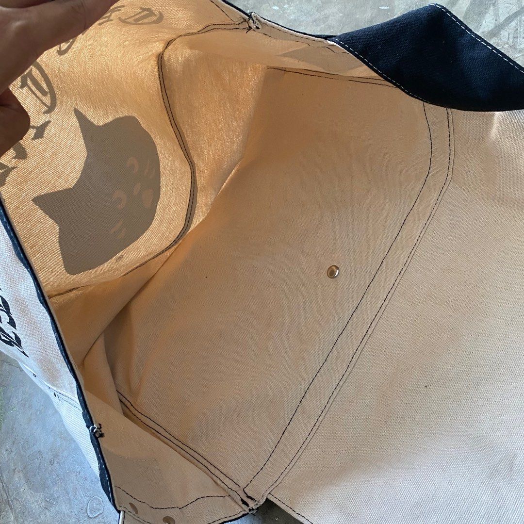 Nenet - Issey Miyake - Nya Cat Carrier Bag, Men's Fashion, Bags, Sling ...