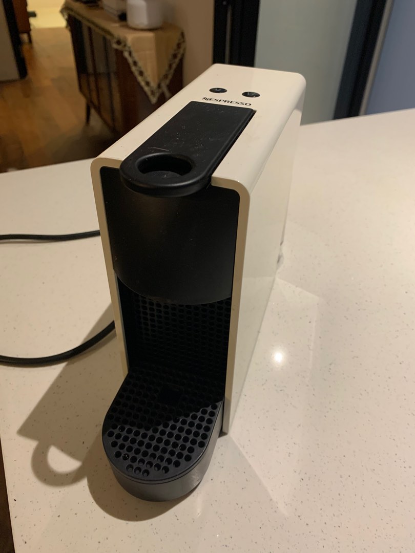 Nespresso machine- faulty, TV & Home Appliances, Kitchen Appliances ...