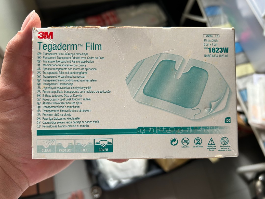 New 1 box Tegaderm Film 6cm x 7cm 100pcs, Health & Nutrition, Medical ...