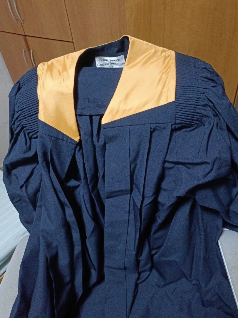 Ngee Ann Graduation Gown, Women's Fashion, Dresses & Sets, Evening ...