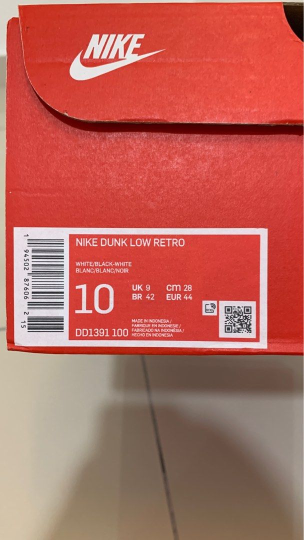 Nike Dunk Low Retro Panda, Men's Fashion, Footwear, Sneakers on Carousell