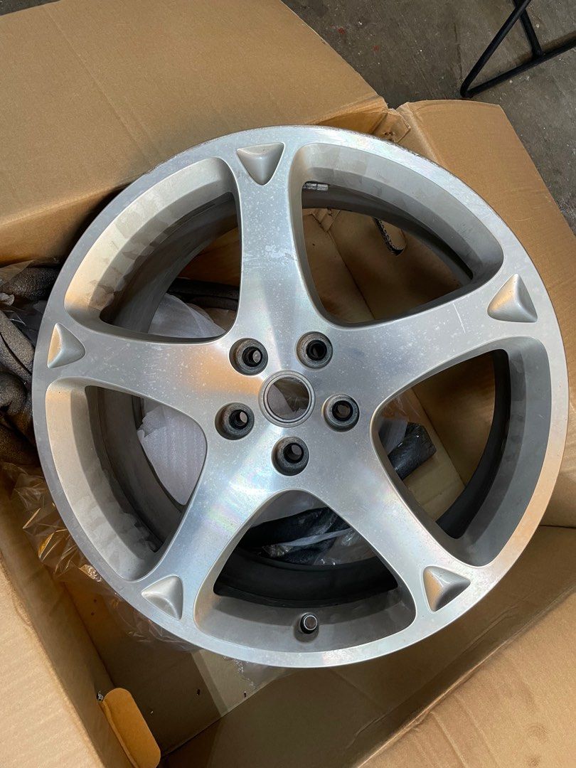 Original Ferrari Italy Rim, Car Accessories, Tyres & Rims on Carousell