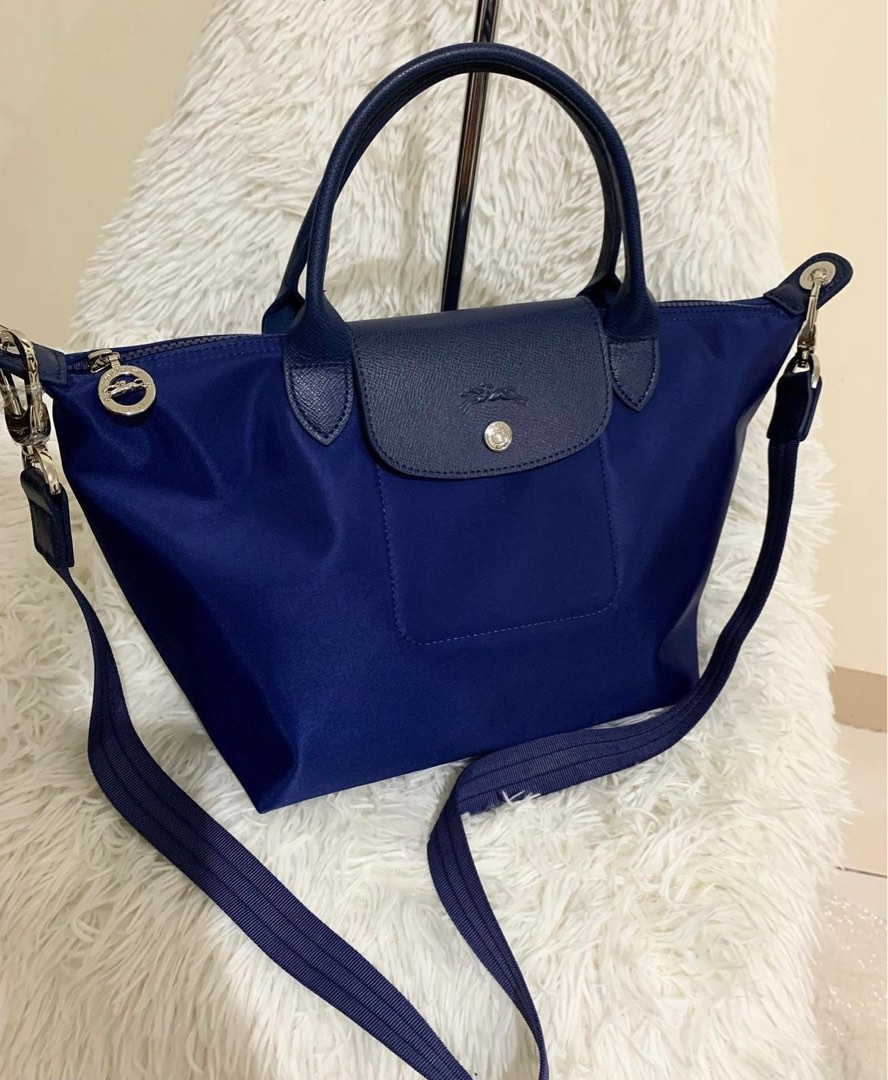 Original longchamp small two way in navy blue on Carousell