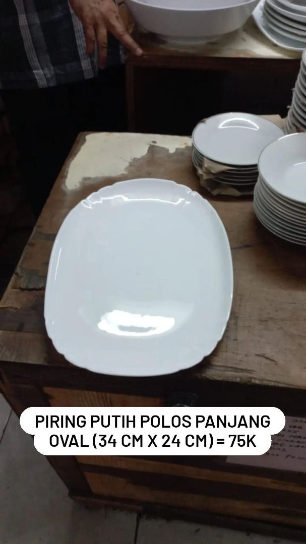 Piring Putih Polos Panjang Oval, Kitchen & Appliances di Carousell