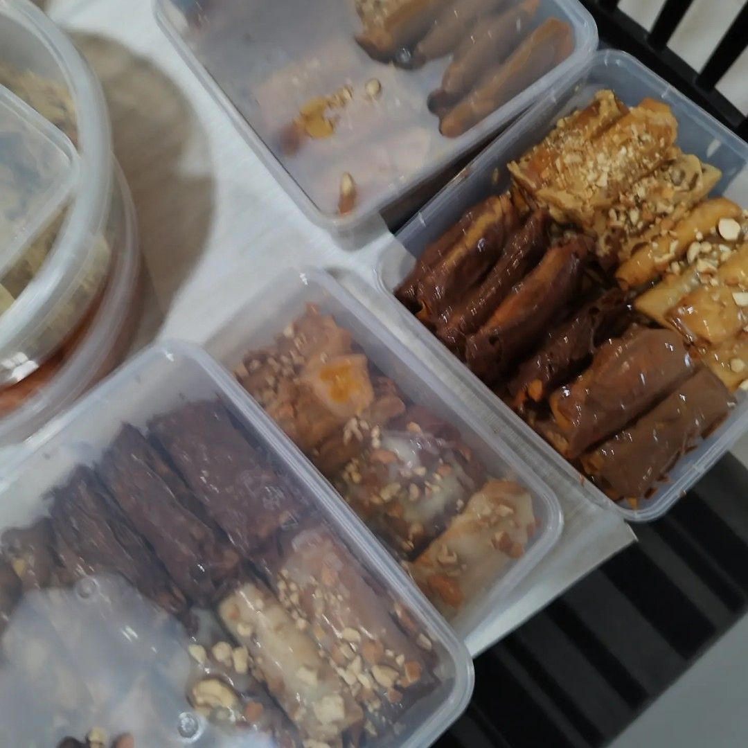 Popiah Pisang Crispy, Food & Drinks, Local Eats on Carousell