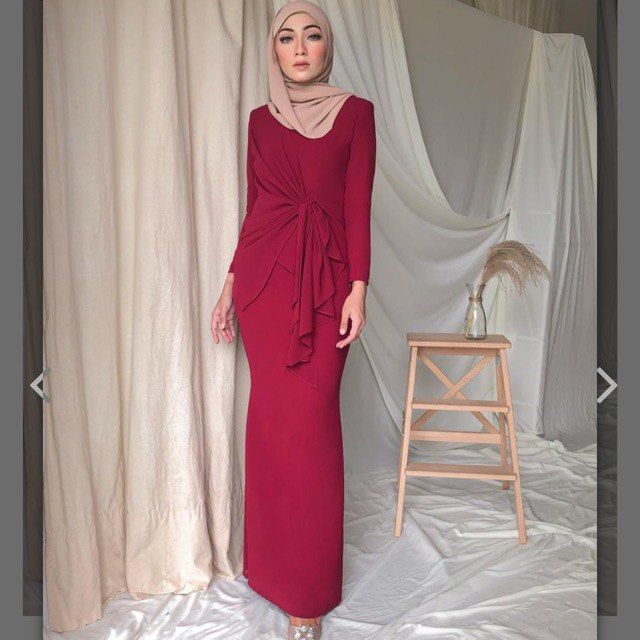 Qiszar Amber Luxe, Women's Fashion, Muslimah Fashion, Baju Kurung ...