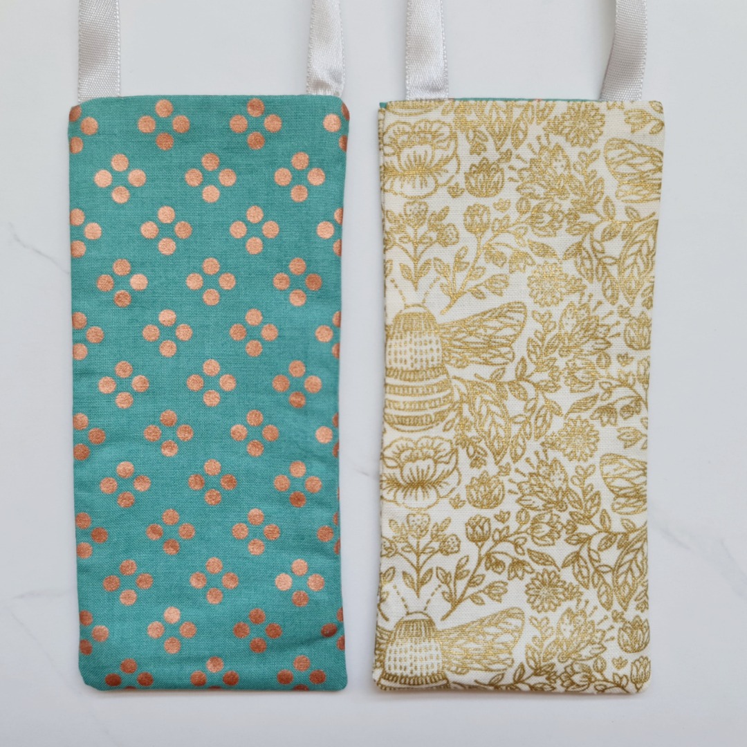 Reversible Hickman Line Pouch [Golden Bees], Health & Nutrition ...