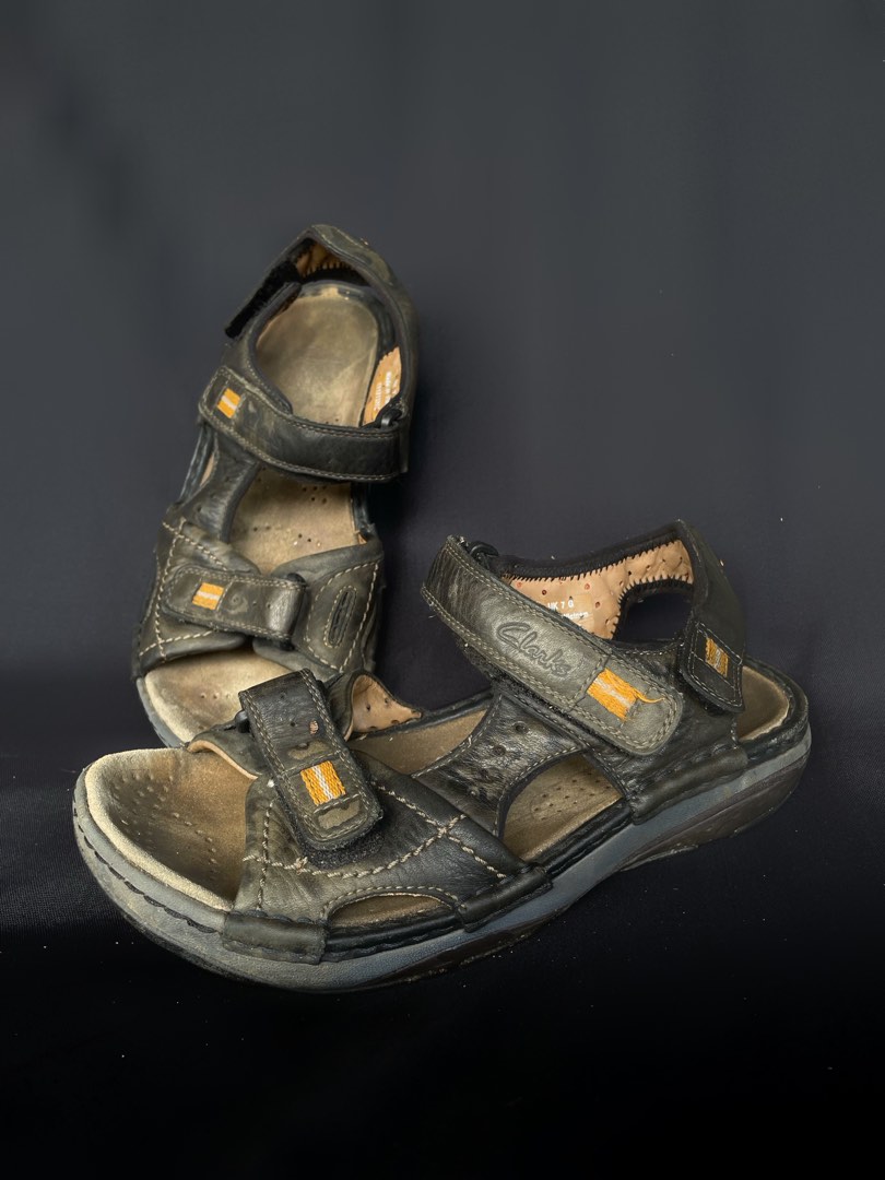 Sandal Outdoor Knip Clarks leather Original Second, Fesyen Pria, Sepatu ...