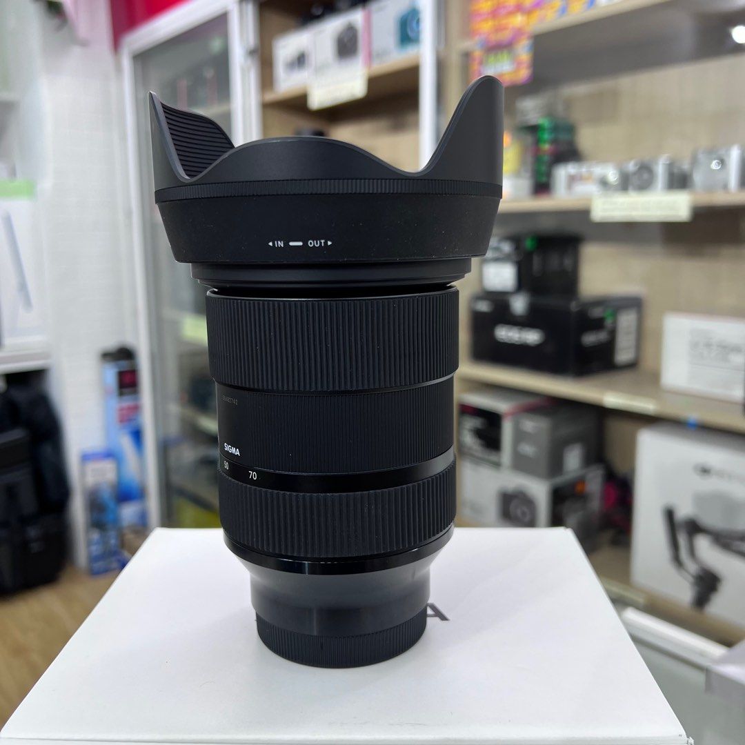 Sigma FE 24-70 F2.8 DG DN Art 99% Like New Full Set, Photography, Lens ...