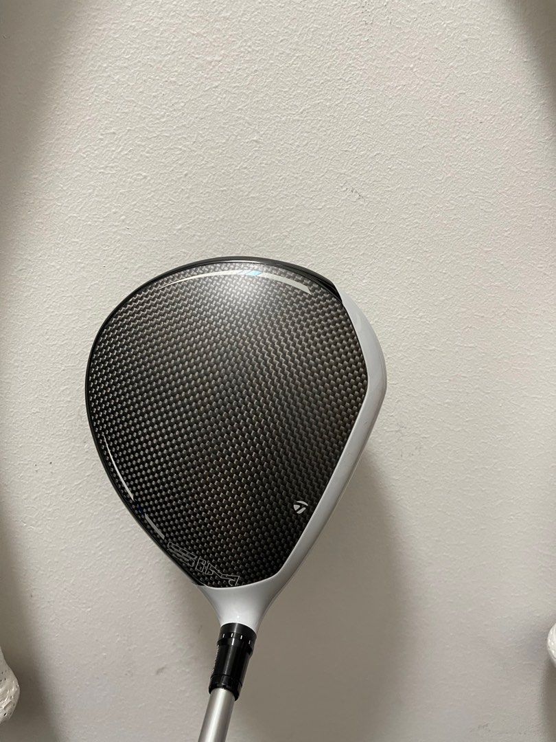 Sim Driver Left Handed, Sports Equipment, Sports & Games, Golf on Carousell