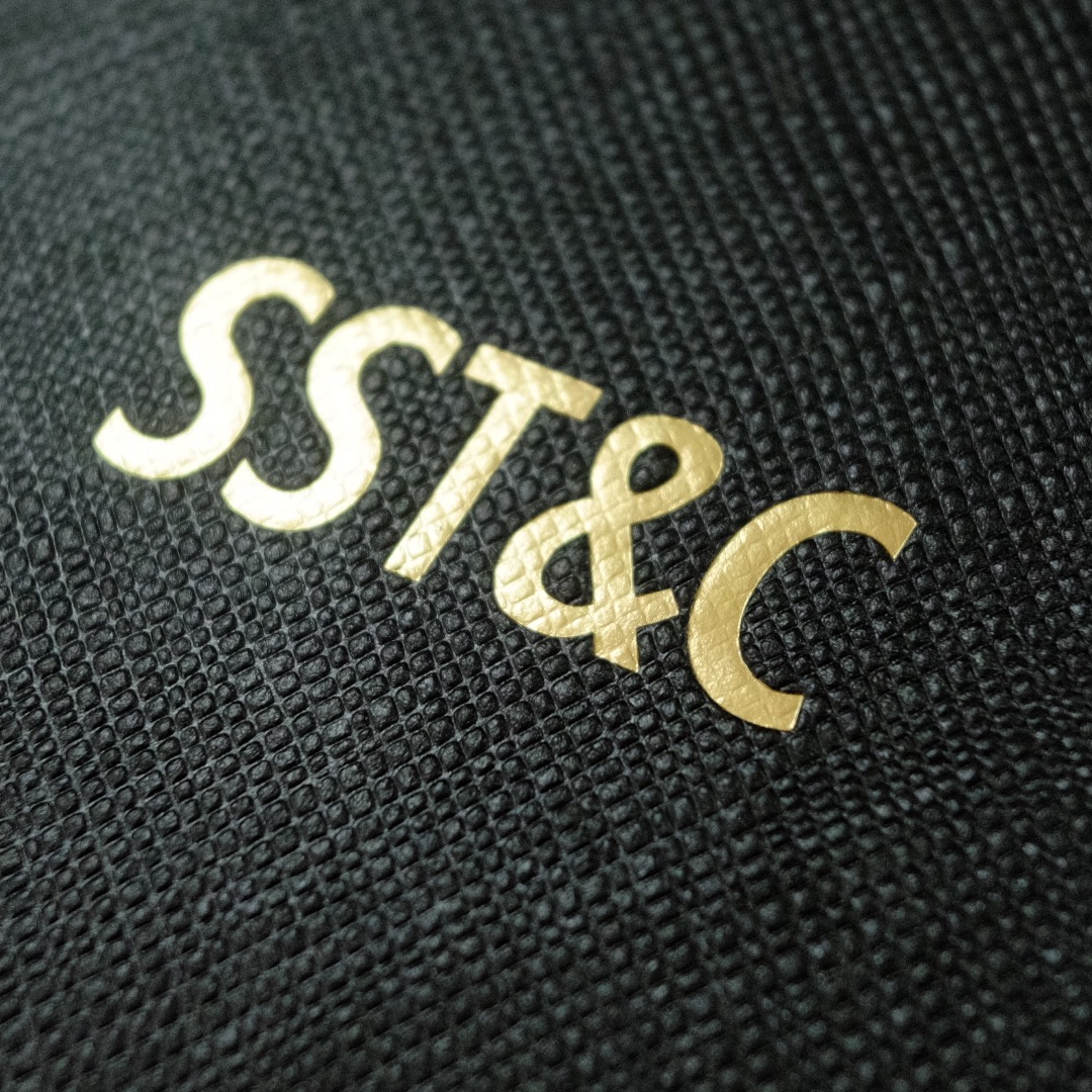 全新 SST&C 100%牛皮 識別證 證件套 , 他的時尚, 手錶及配件, 錢包、卡夾在旋轉拍賣