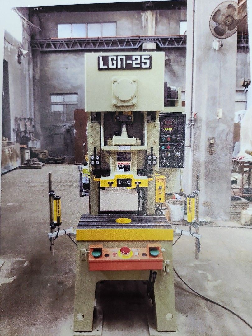 Industrial Super Heavy Duty Precision Stamping Press Machine - 25 Tons ...