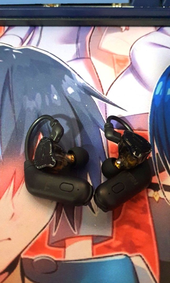 TRN BT20 C-Pin IEM Bluetooth adapter, Audio, Microphones on Carousell