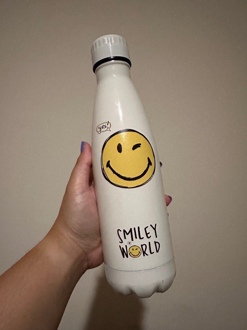 Tumbler termos miniso x smiley world, Kitchen & Appliances di Carousell