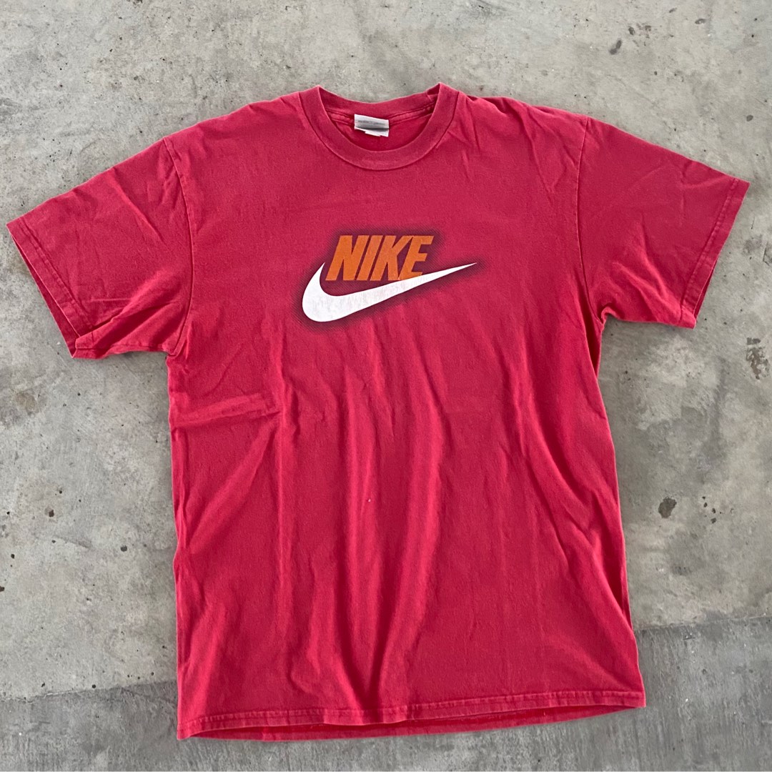 Vintage Nike Tee, Men's Fashion, Tops & Sets, Tshirts & Polo Shirts on ...