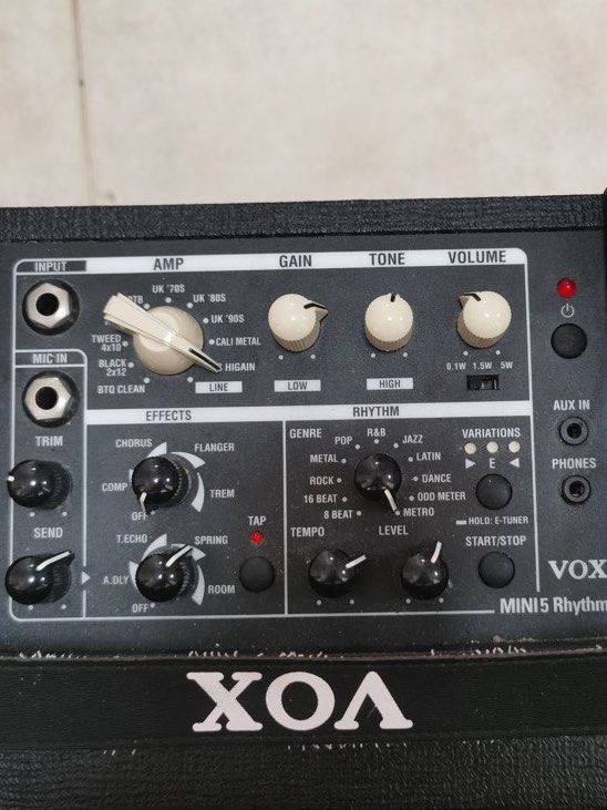 VOX Mini5 5 Watt modelling electric guitar amplifier w/ Rhythm, Hobbies ...