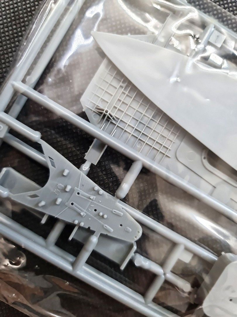 1/700 #430416 Fujimi Waterline IJN Aircraft Carrier Hiryu c/w Wavebase ...