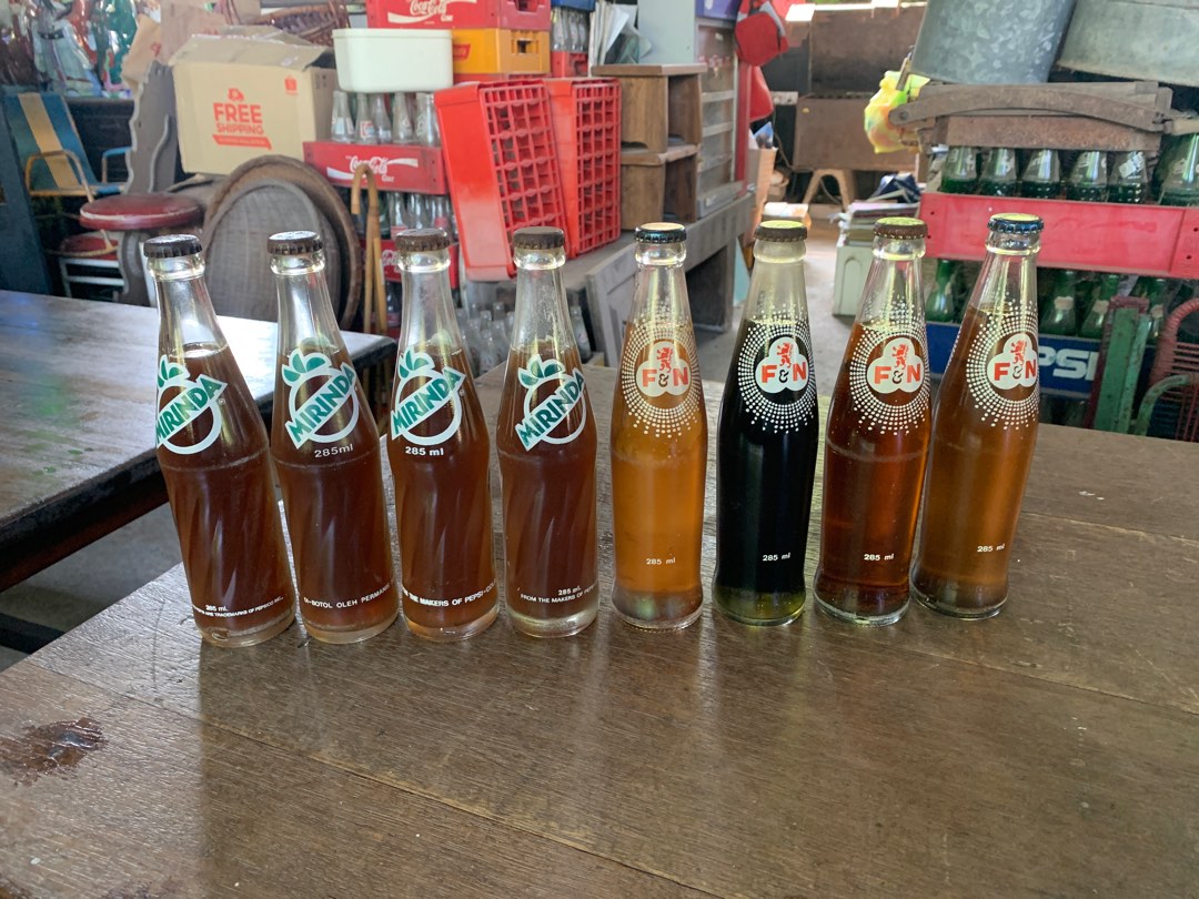 ( Harga untuk semua 8 botol ) Minuman Mirinda & F&N botol , 285 ml ...