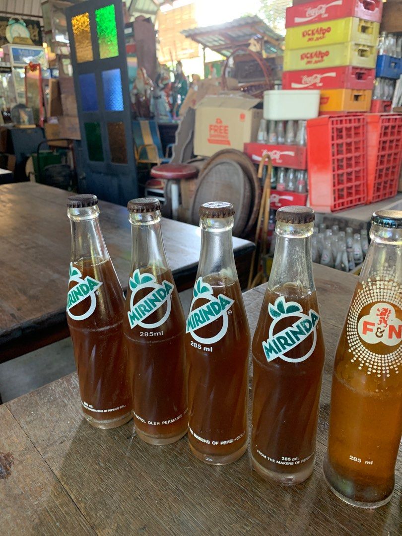 ( Harga untuk semua 8 botol ) Minuman Mirinda & F&N botol , 285 ml ...