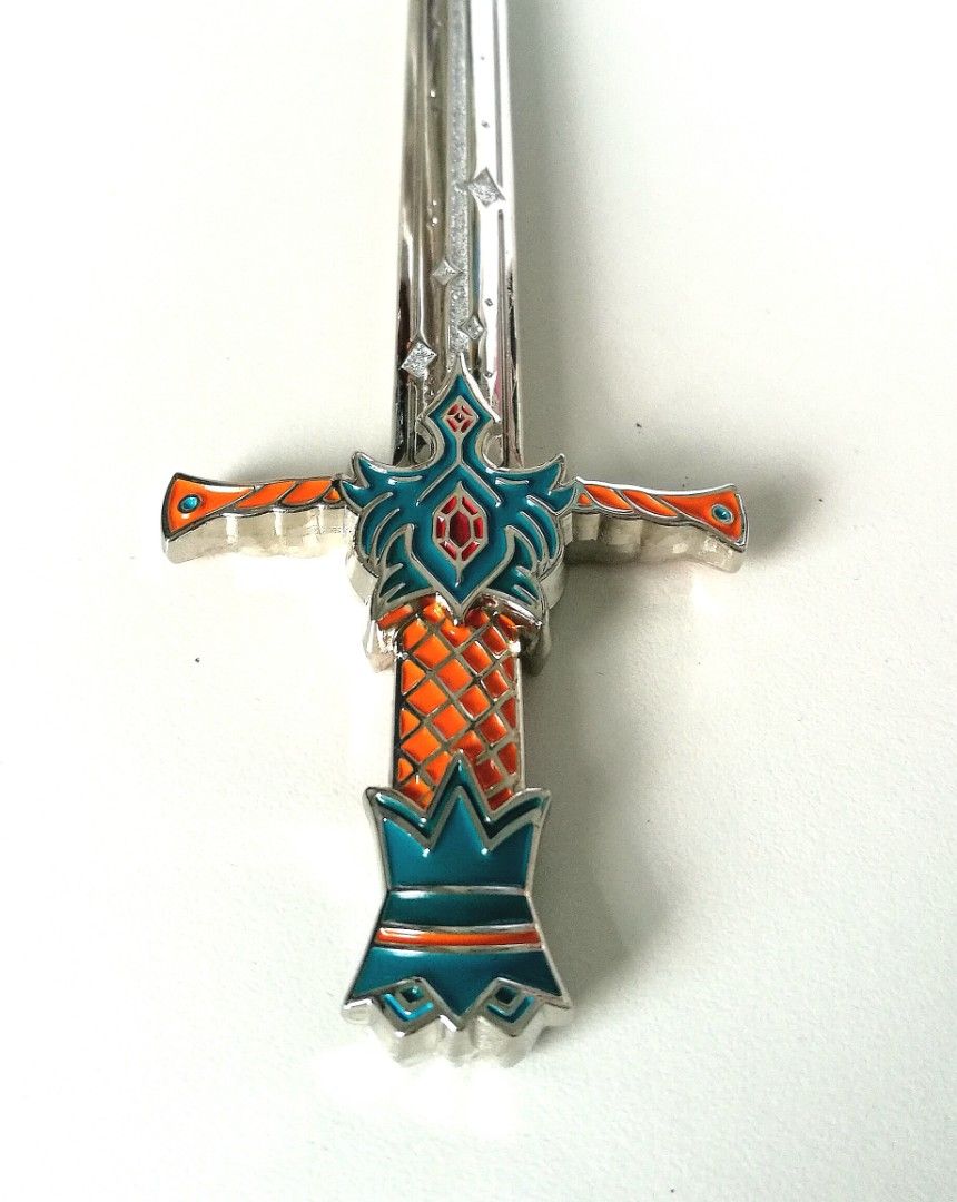 Ascalon Miniature sword replica, Hobbies & Toys, Memorabilia & Collectibles, Fan Merchandise on ...