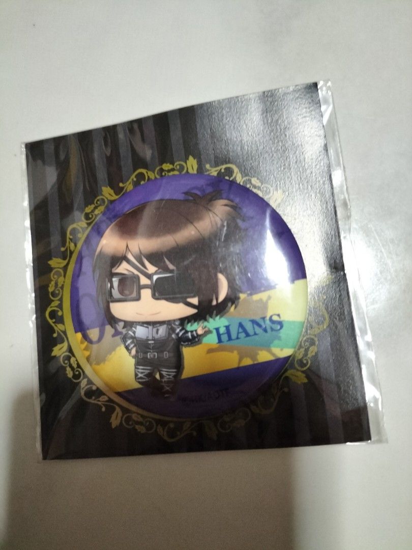 Attack on Titan Hans rare chibi badge, Hobbies & Toys, Memorabilia ...