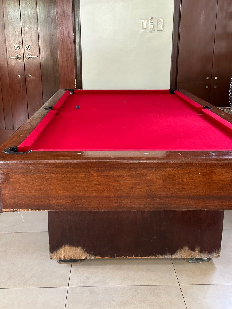 Billiards Table on Carousell