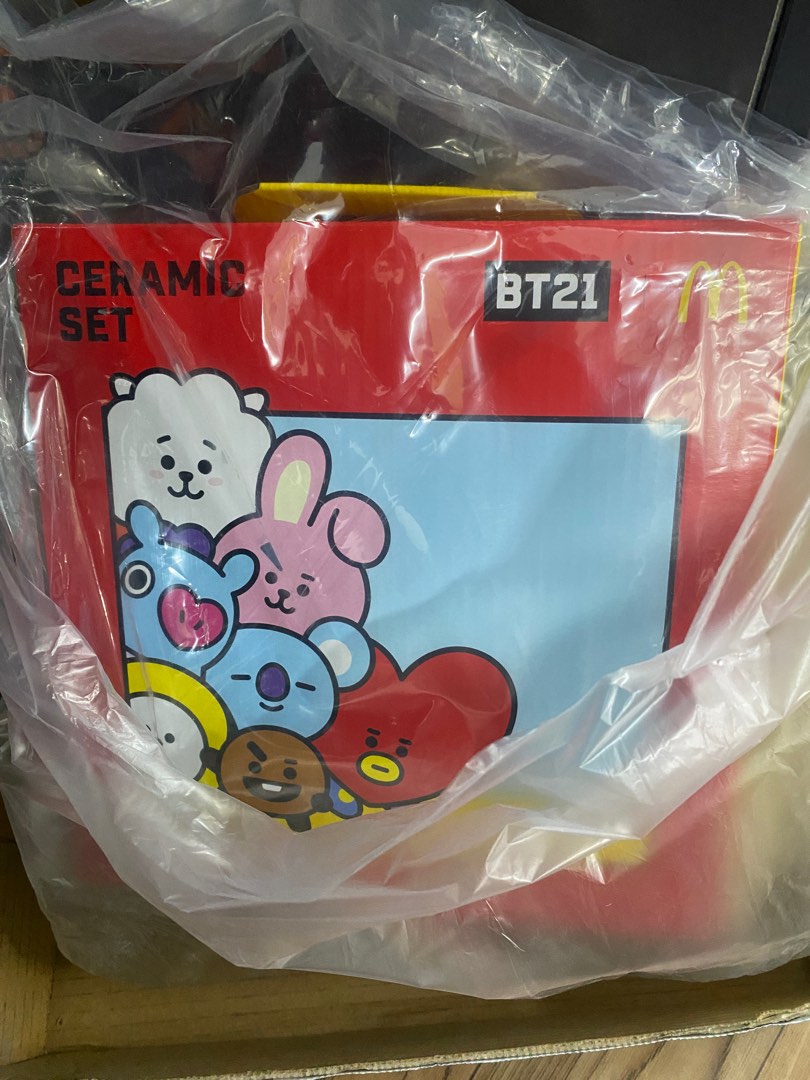 BT21 Ceramic Set, Hobbies & Toys, Memorabilia & Collectibles, Fan ...