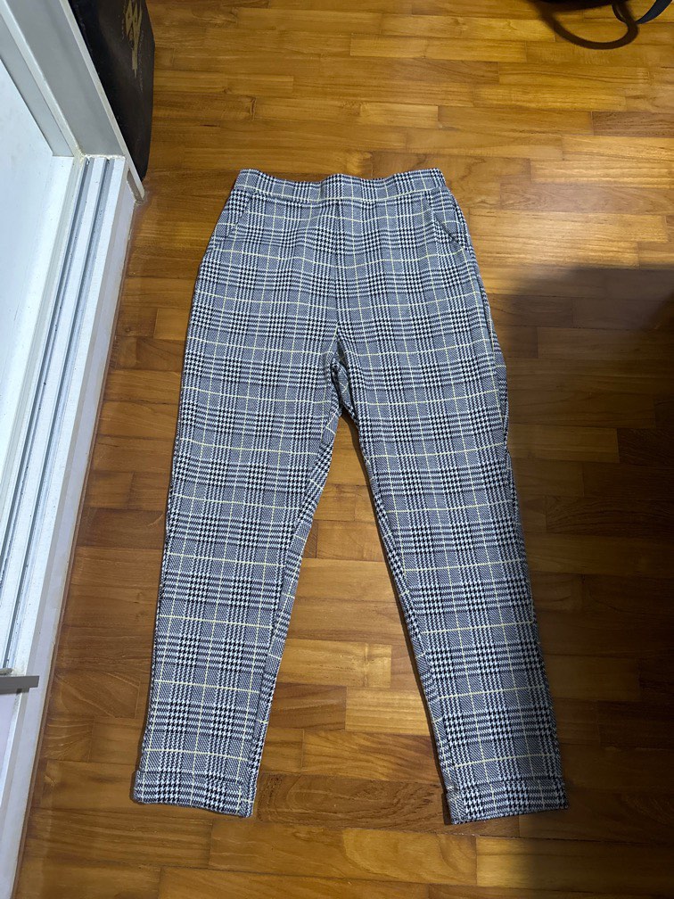 Checkered Pants, Women's Fashion, Bottoms, Jeans & Leggings on Carousell