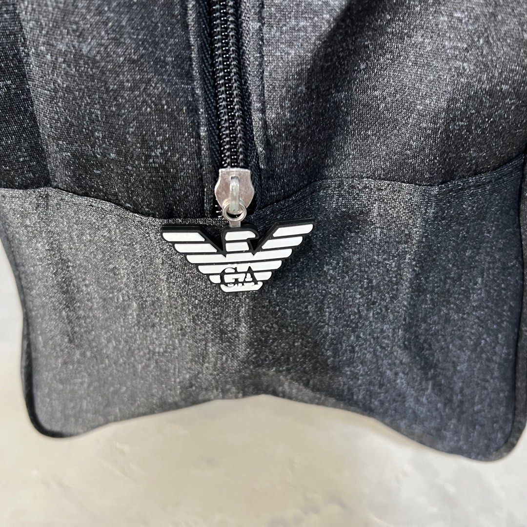 Emporio Armani Gym / Duffle Travel Bag ORIGINAL VIP GIFT, Fesyen Pria ...