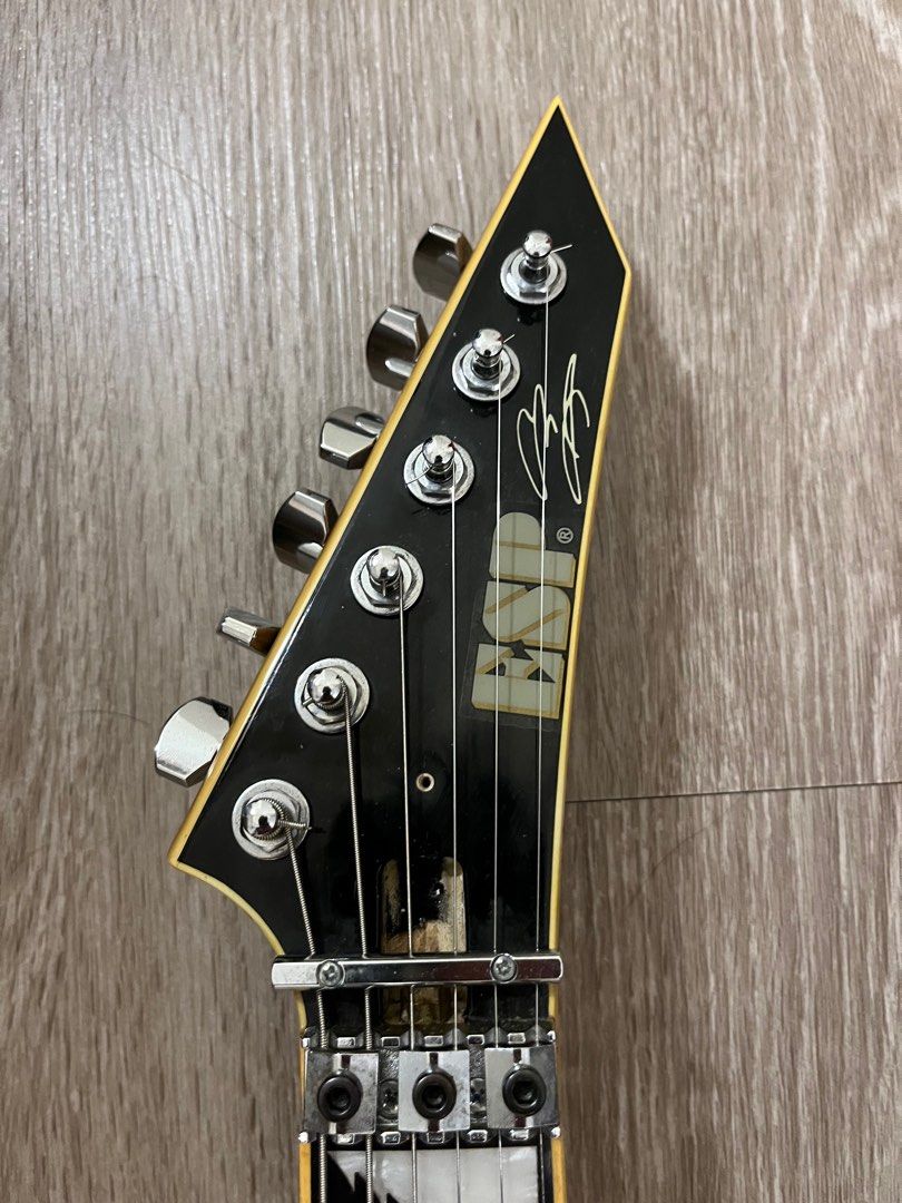 ESP Alexi Sawtooth Standard MIJ, Hobbies & Toys, Music & Media, Musical Instruments on Carousell