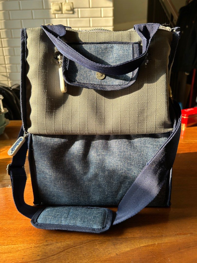 Gabag, Barang Mewah, Tas & Dompet di Carousell