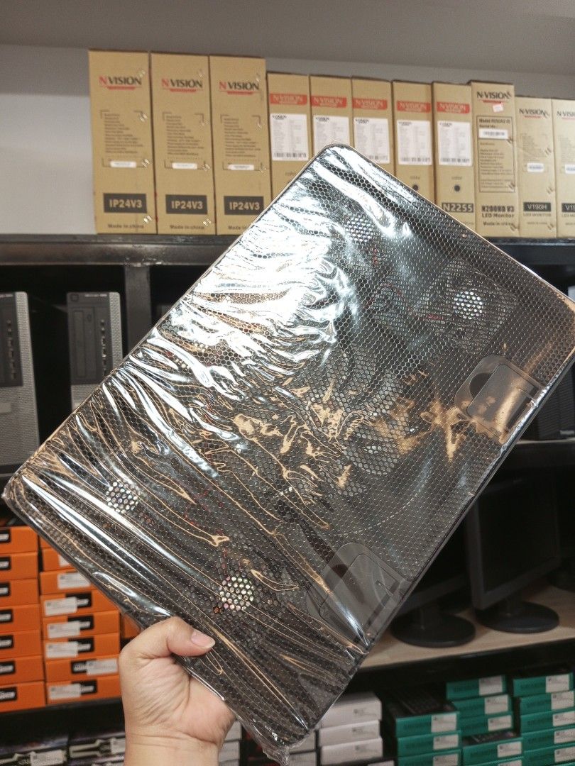 Gigaware Ergonomic Laptop Cooling Pad, Computers & Tech, Parts ...