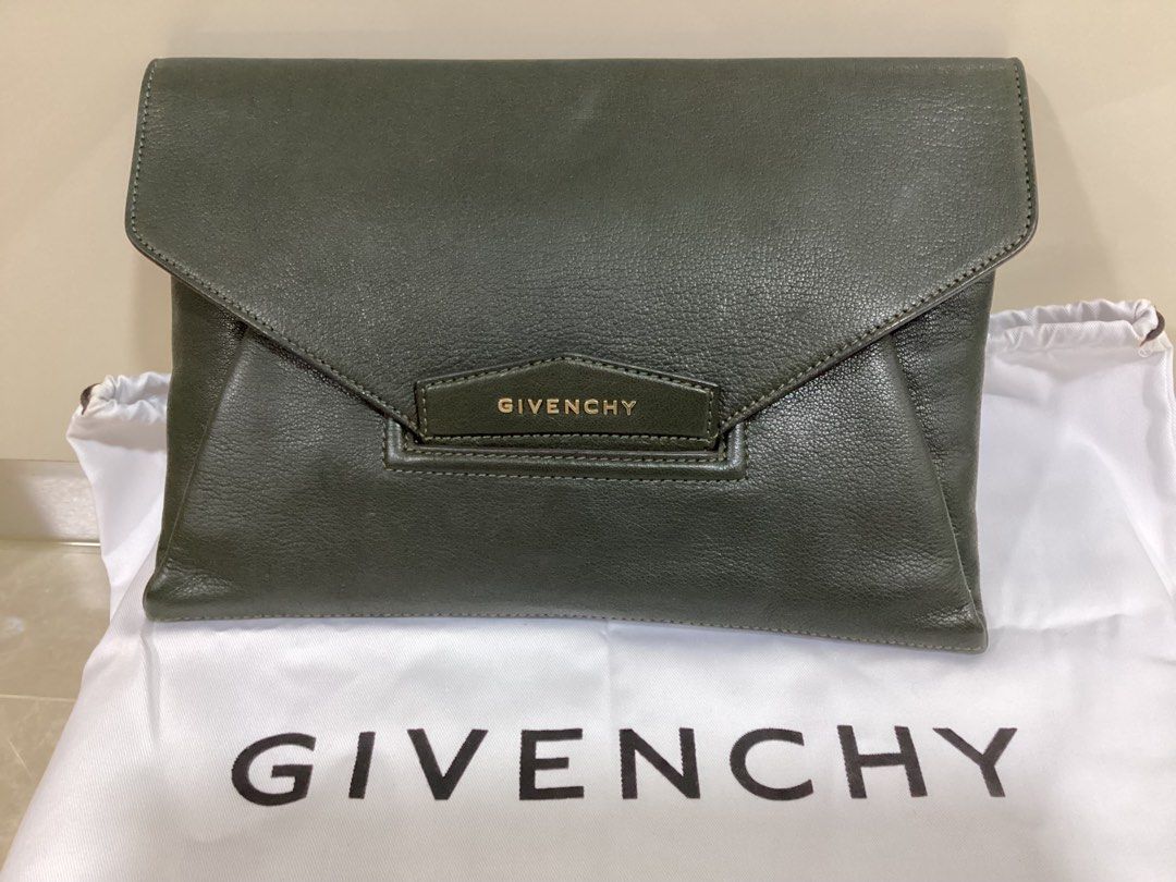 Givenchy clutch, Women's Fashion, Bags & Wallets, Clutches on Carousell