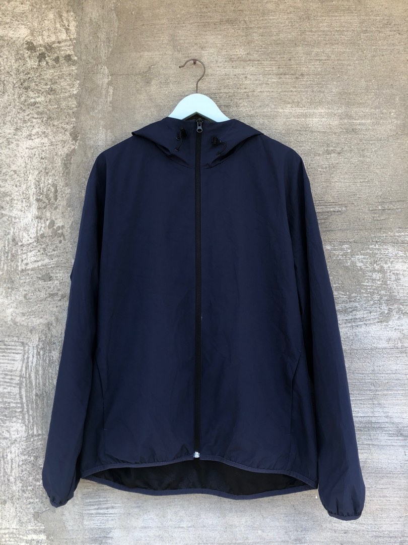 Gu uniqlo windproof jacket, Men's Fashion, Coats, Jackets and Outerwear ...