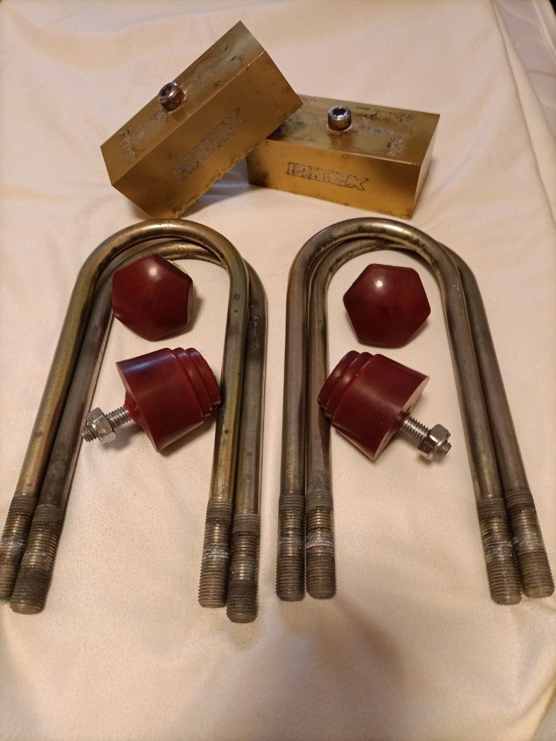 Hiace ESSEX lowering kit with front stopper, Car Accessories ...