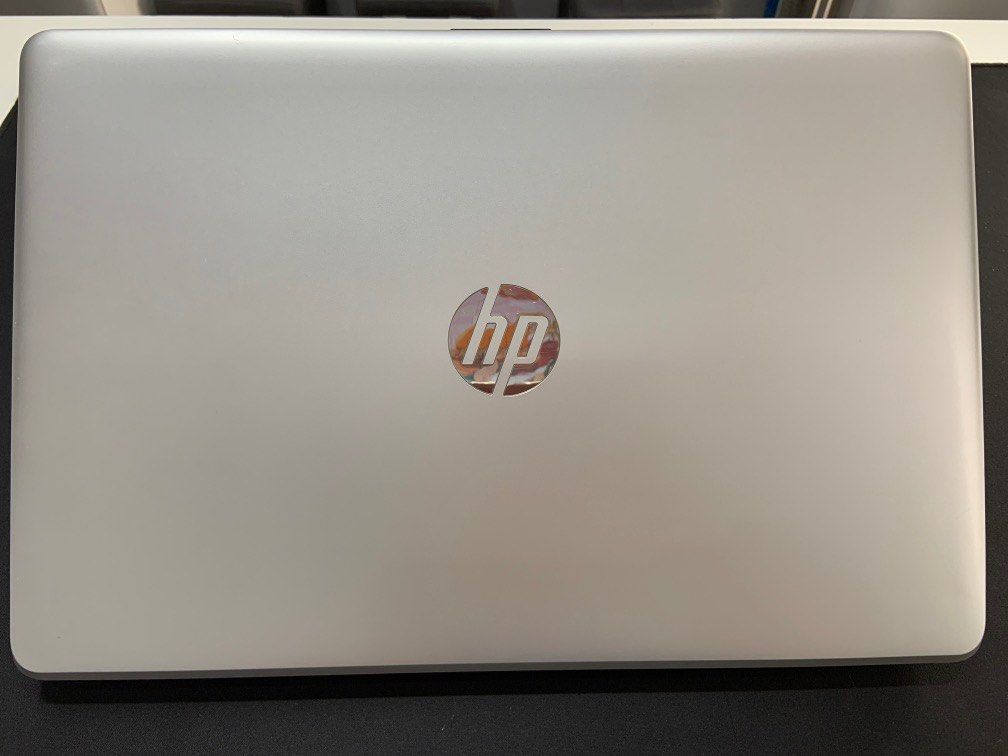 HP Notebook 15 / Intel i5/ 8GB ram / 512GB SSD / AMD Radeon R5 M330 ...
