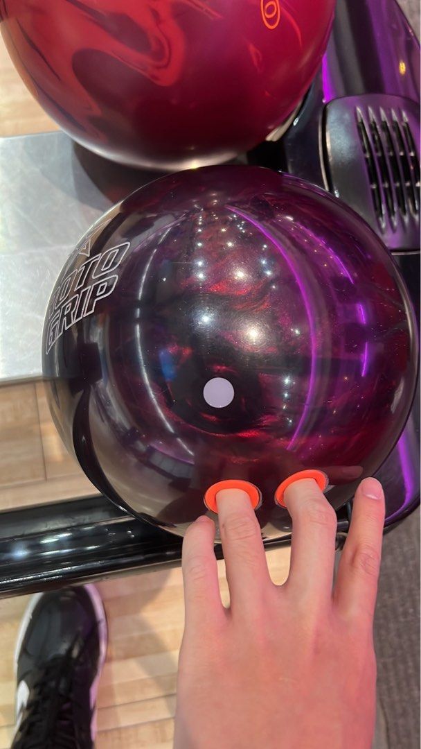 Hustle Wine 14lb | 14 pounds bowling ball, Sports Equipment, Sports ...