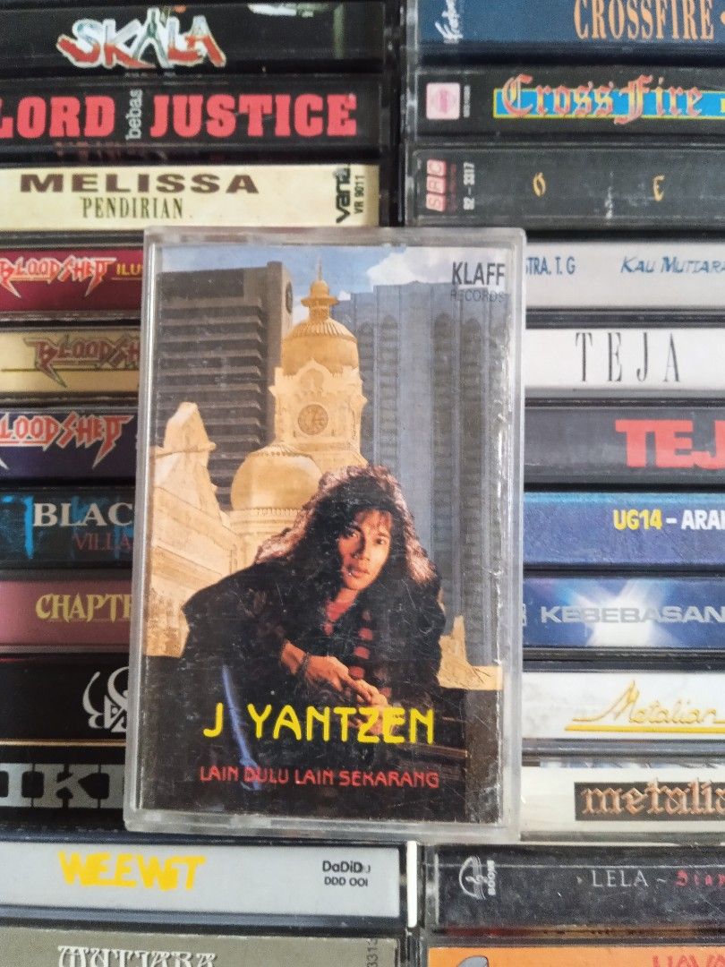 Inlay Kaset J Yantzen ( Lain Dulu Lain Sekarang), Hobbies & Toys, Music ...