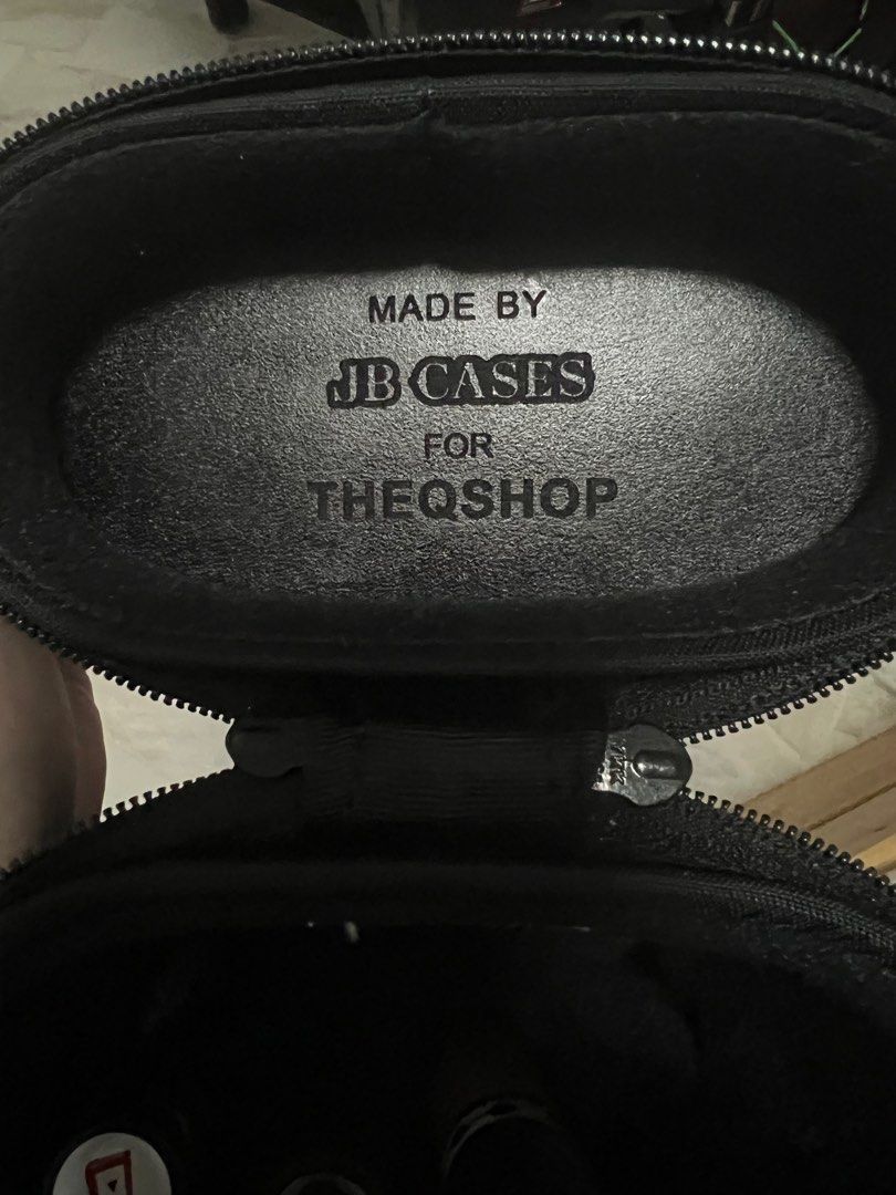 JB case from Qshop (3B6S), Sports Equipment, Sports & Games, Racket & Ball Sports on Carousell