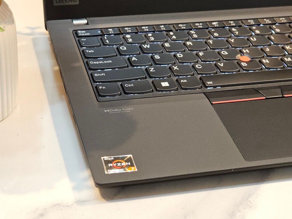 Lenovo ThinkPad T14 Gen 2 AMD Ryzen 7 5850U, 32GB RAM 512GB SSD FHD 14. ...