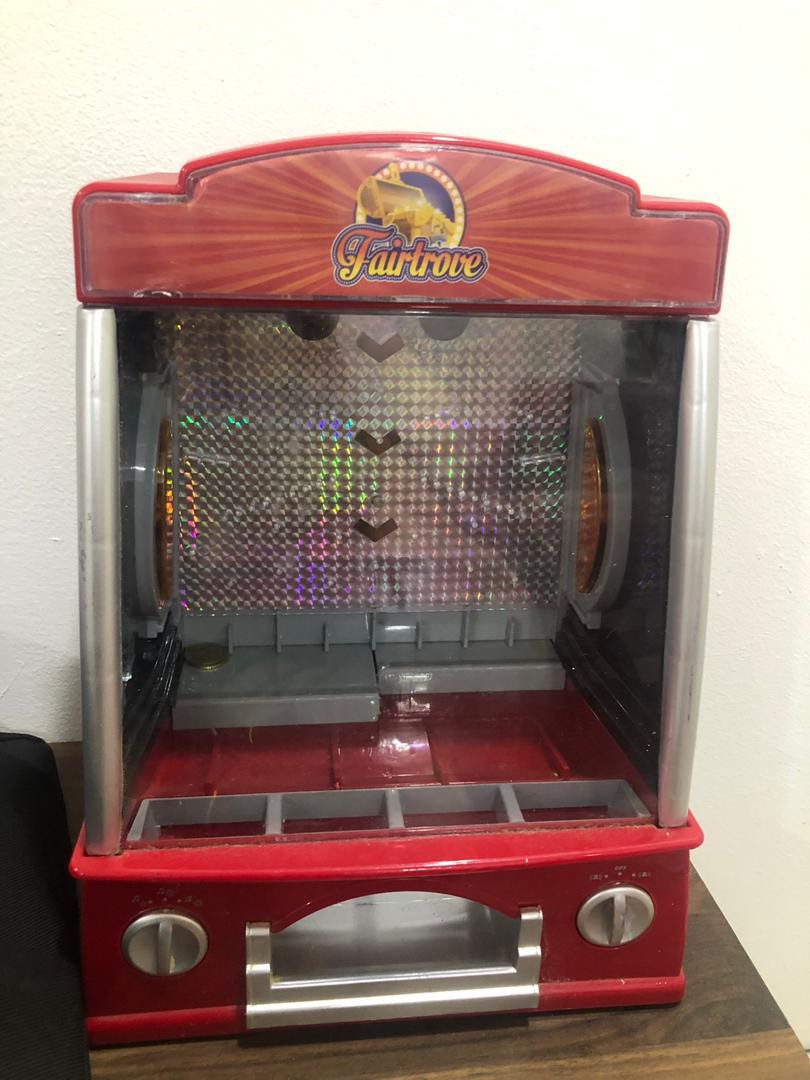 Mainan mesin duit syiling (coin pusher), Hobbies & Toys, Collectibles ...