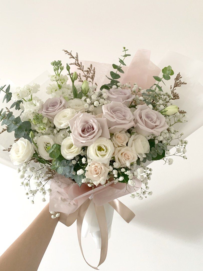 Menta rose with eustomas and rose spray / birthday bouquet ...