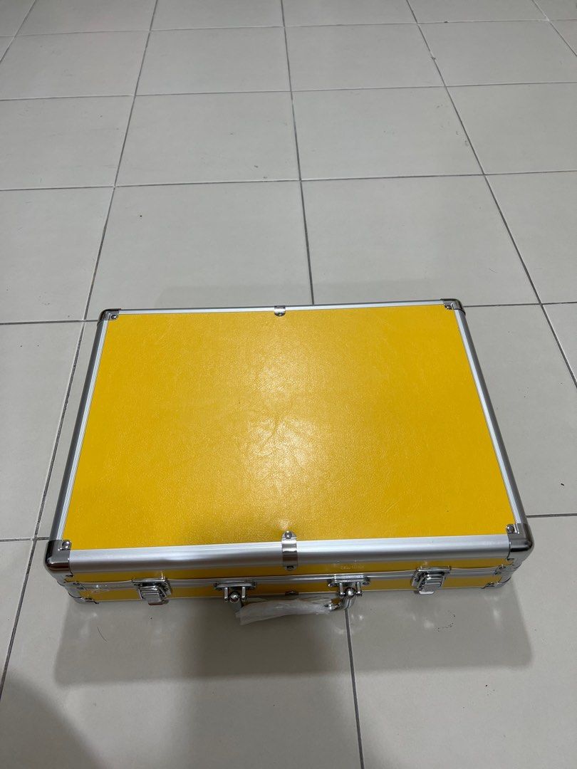 Minion mahjong tiles, Hobbies & Toys, Toys & Games on Carousell