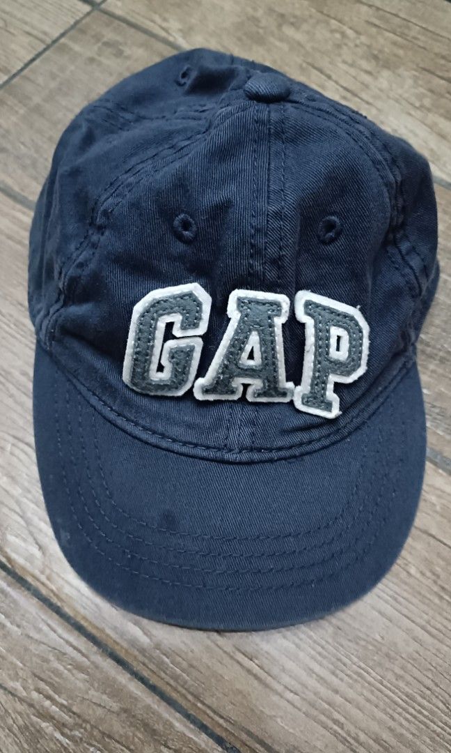 Original Gap cap on Carousell