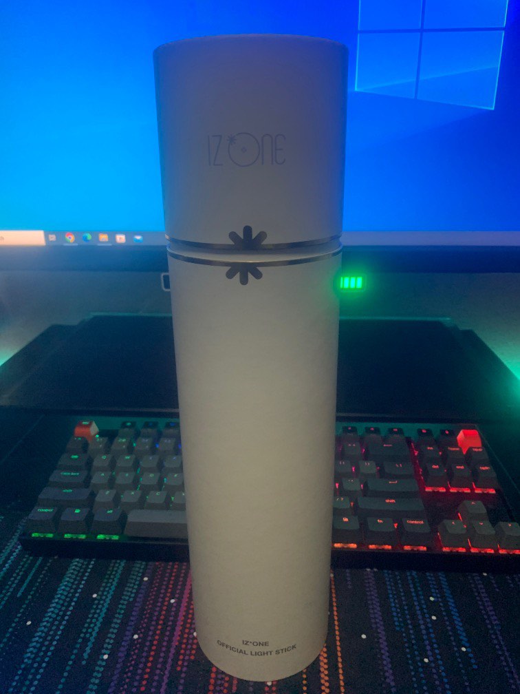 Izone official light stick, Hobbies & Toys, Memorabilia & Collectibles ...