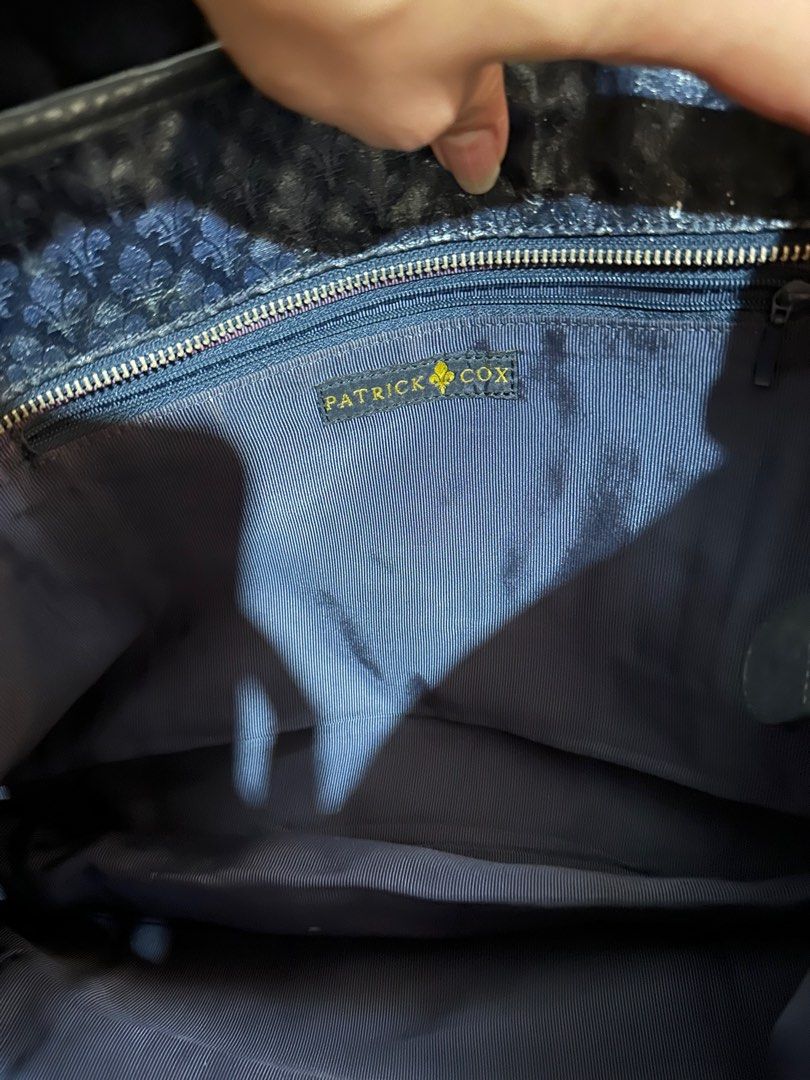 Patrick Cox tote bag, Women's Fashion, Bags & Wallets, Shoulder Bags on Carousell