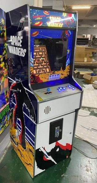 Retro 'Space Invaders' 19 Inch Arcade Machine, Video Gaming, Video Game ...