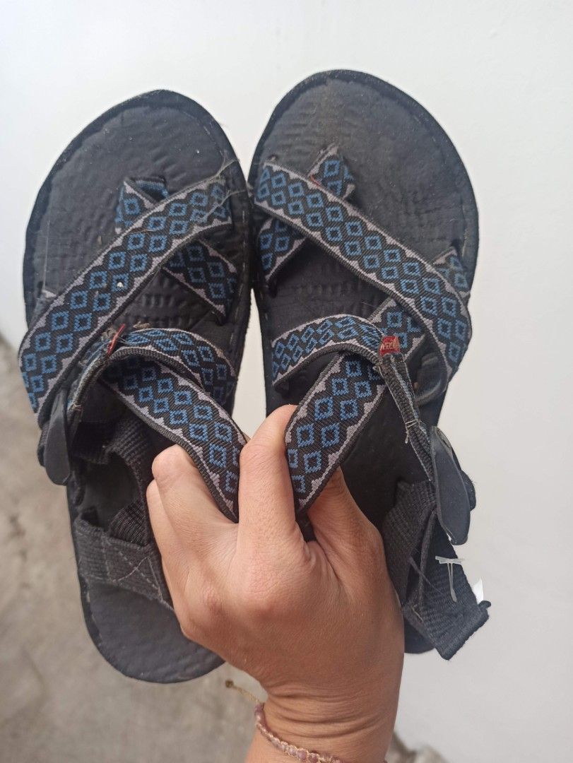 Sandal Gunung Merk Eiger on Carousell